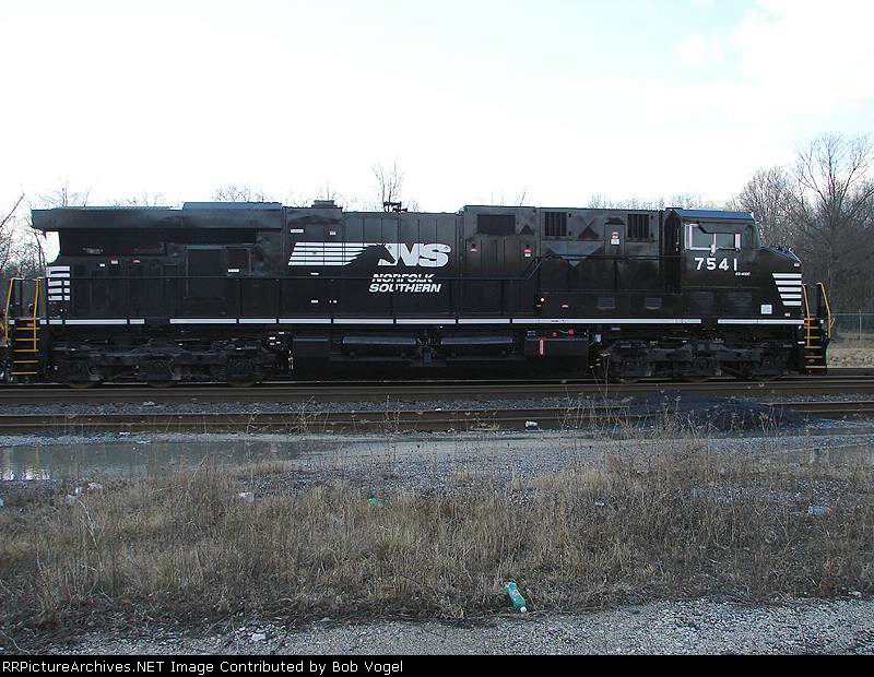 NS 7541